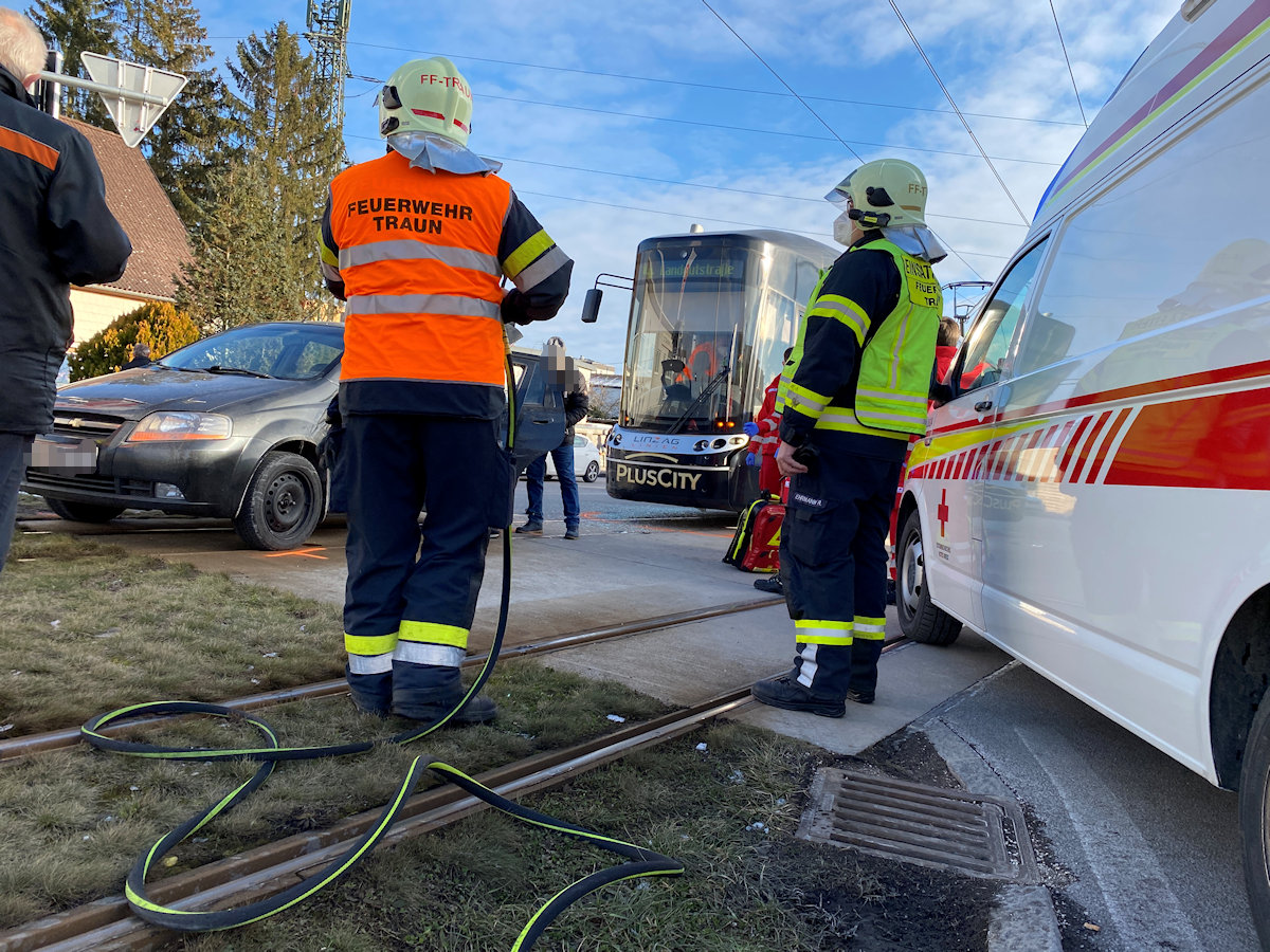 Einsatzbericht 13 02 2021 Glimpflicher Verkehrsunfall Zwischen Pkw